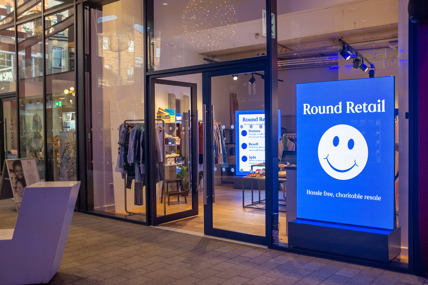 About – Round Retail